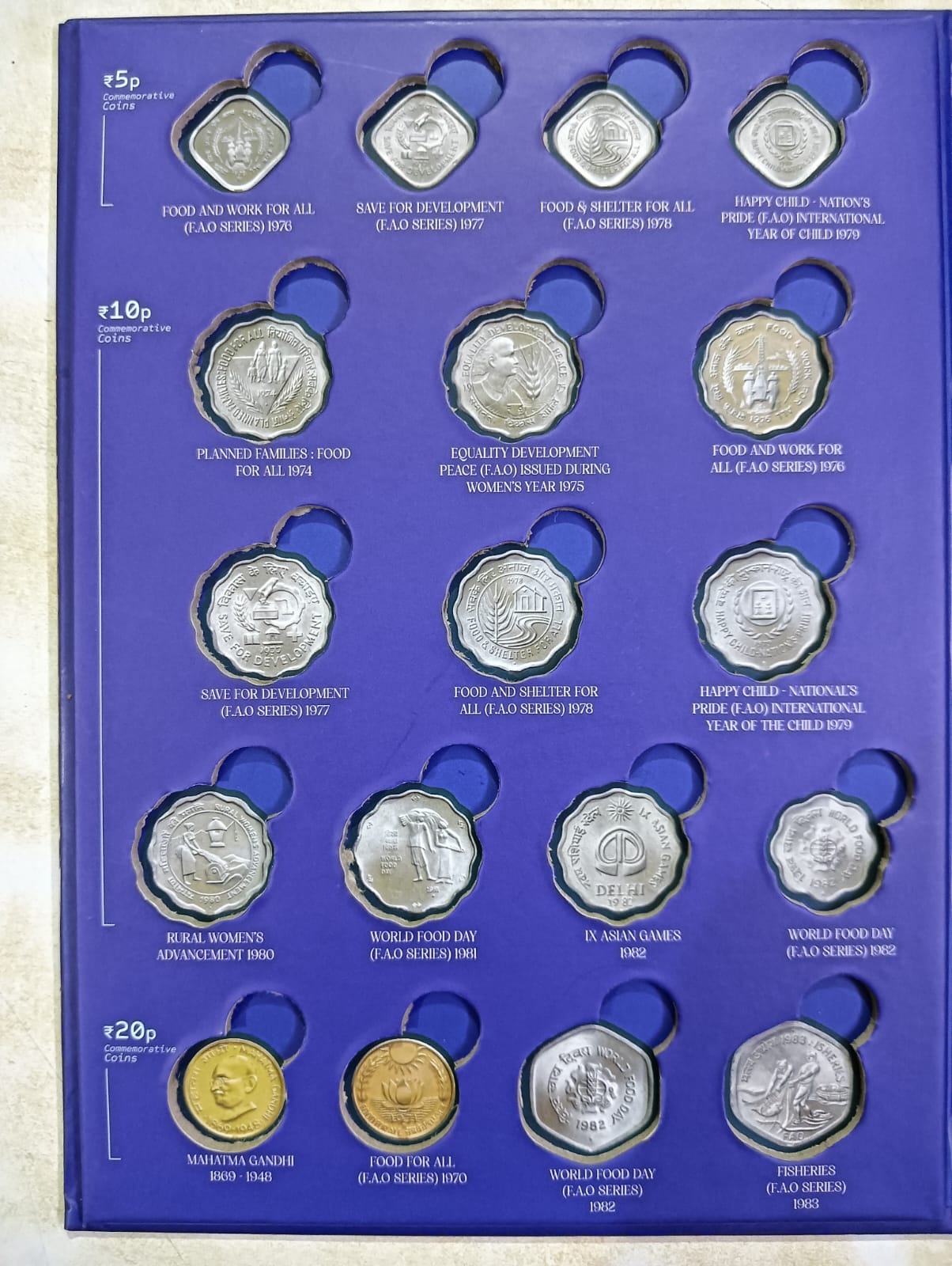 IHC ~ COIN BOARD, FOR 5, 10, 20, 25, 50 PAISE & 1 RUPEE ( Commemorative ...